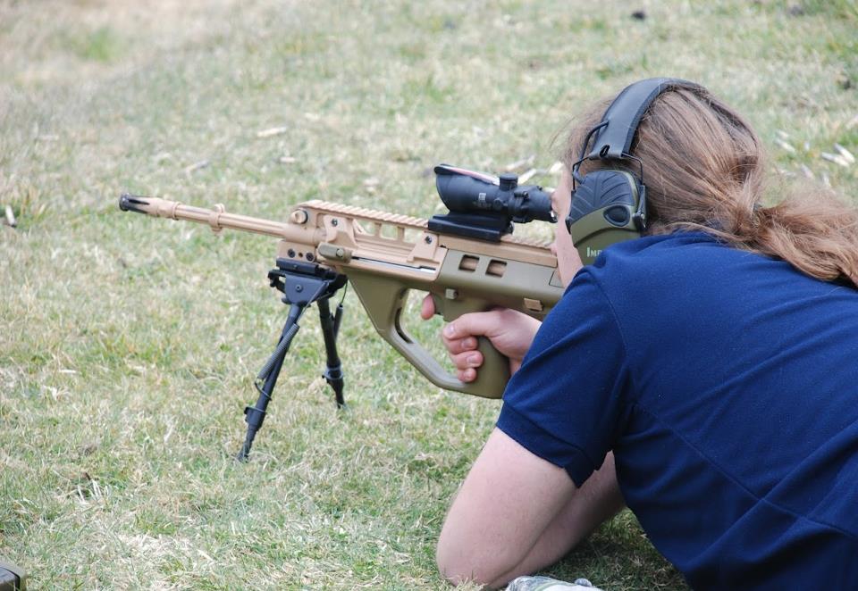 Hands-on evaluation of the new EF88 (F90) assault rifle | The Rogue ...